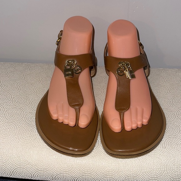 Michael Kors | Shoes | Michael Kors Suki T Strap Thong Locks And Key ...